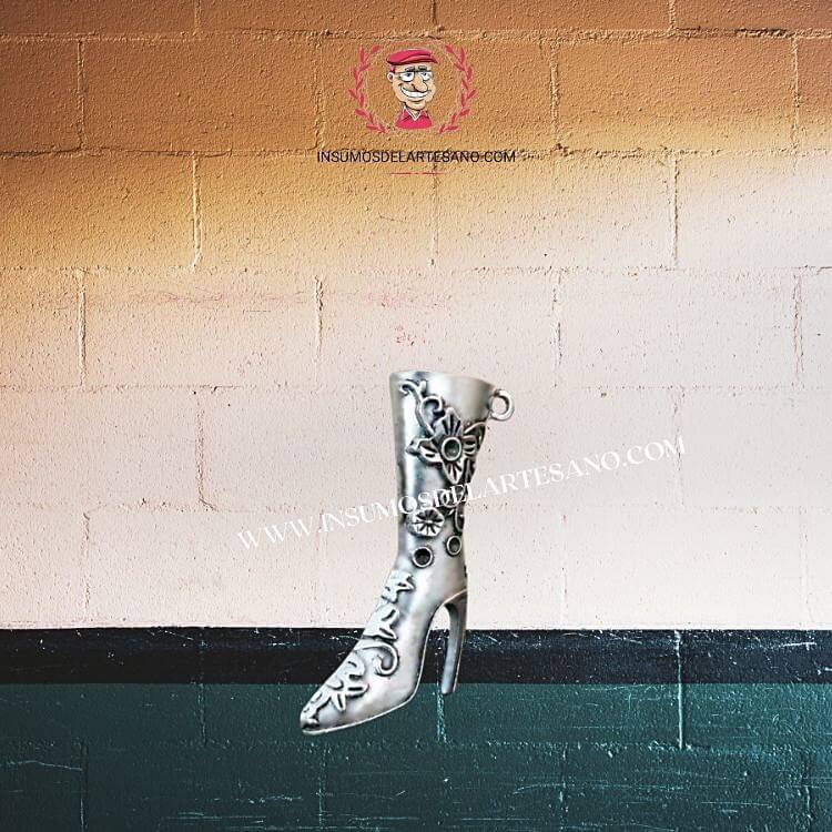 DIJE DE METAL BOTA AL MAYOREO CON FLORES BAÑO NIQUEL ( 6 UNIDADES) (-10 ...